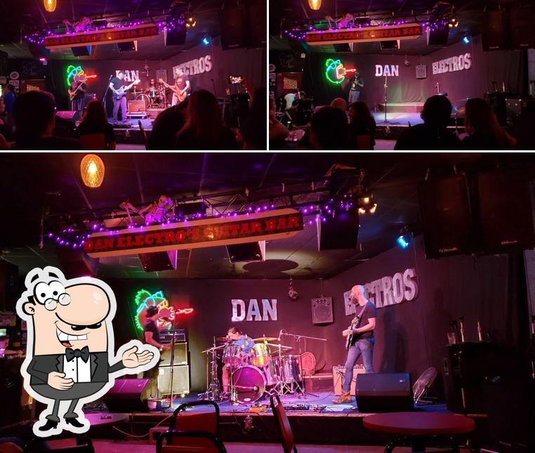 Dan Electros Guitar Bar in Houston - Restaurant menu and reviews