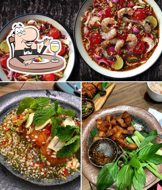 Restaurante Zaab Eli Very Thai (แซ่บอีลี่ เวรี่ไทย) - ICON SIAM (ไอคอน ...