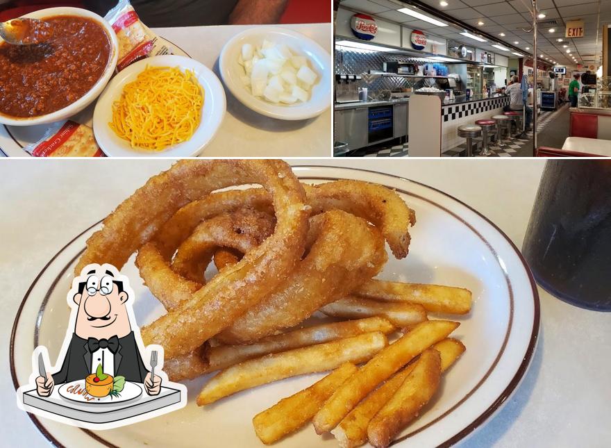 Cruisers Diner in Seaman - American restaurant menu and reviews