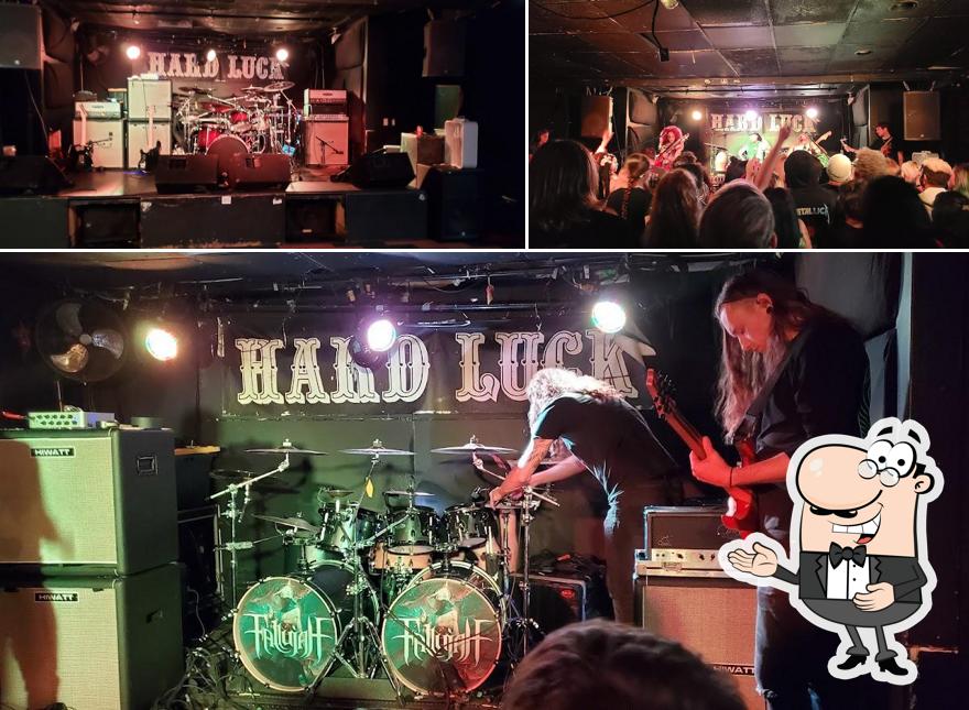 Hard Luck Bar in Toronto - Restaurant reviews