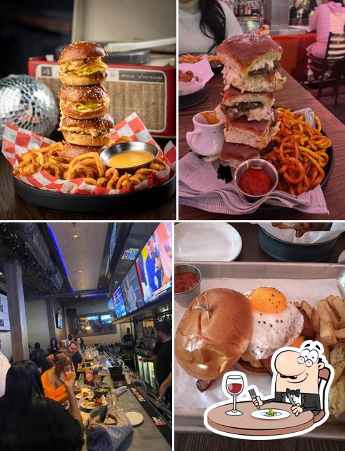Radio Room, Chicago - Restaurant menu, prices and reviews