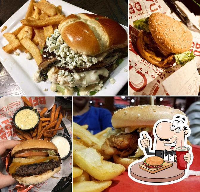 Red Robin Gourmet Burgers and Brews, 725 W Main Ave in Spokane ...