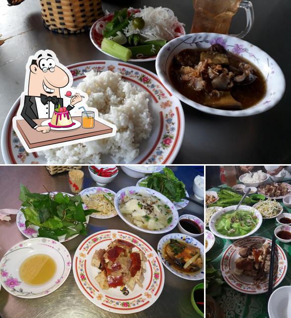 Mai Hong restaurant - Roasted Pork Rice - Restaurant menu, prices and ...