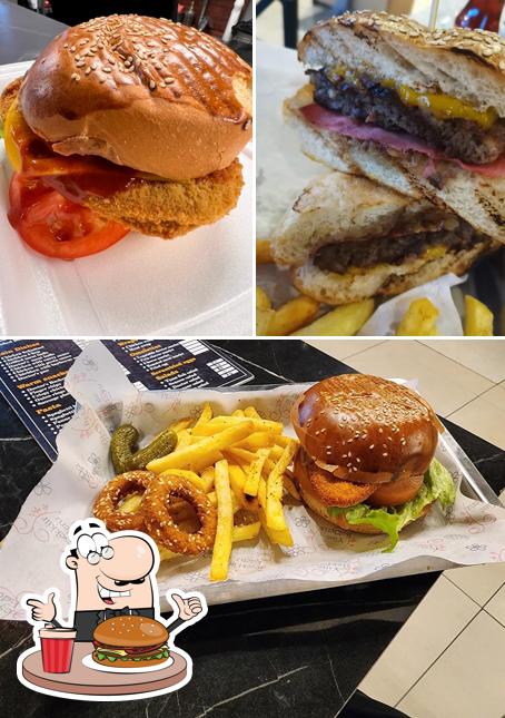 The Doctor Burger House & Hookah Lounge, Istanbul - Restaurant reviews