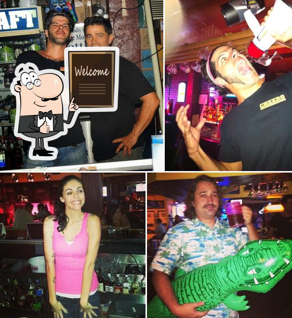 Cheers Restaurant and Bar, Sunrise - Restaurant menu, prices and reviews
