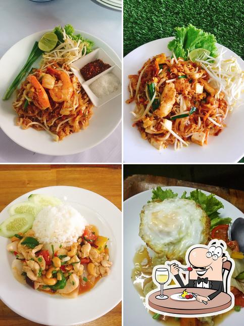 กินตีน Kin Tin Restaurant, Phuket - Restaurant reviews