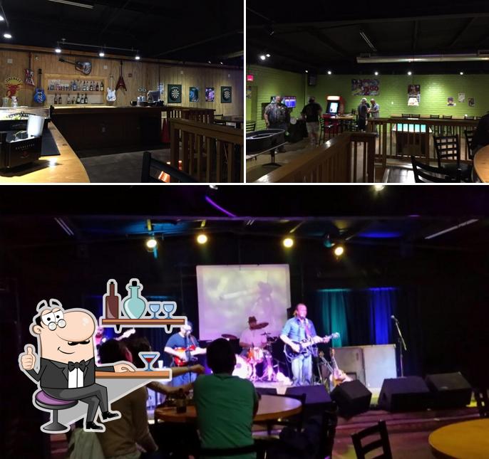 Hoot's Pub, Amarillo - Restaurant menu, prices and reviews