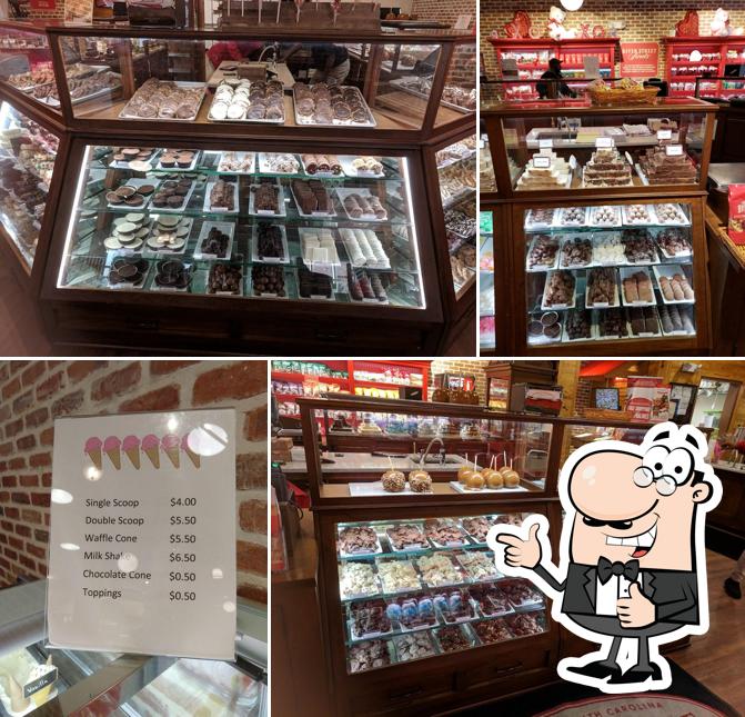 River Street Sweets in North Charleston - Restaurant menu and reviews