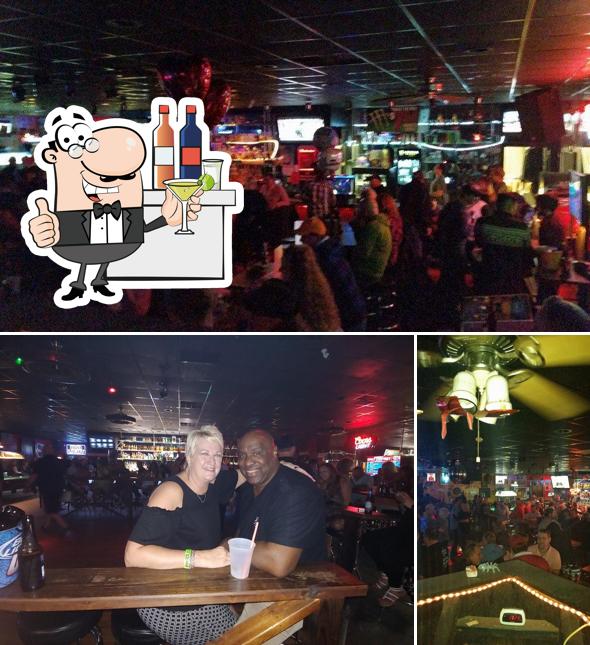 Last Call Bar & Grill in Gallatin - Restaurant reviews
