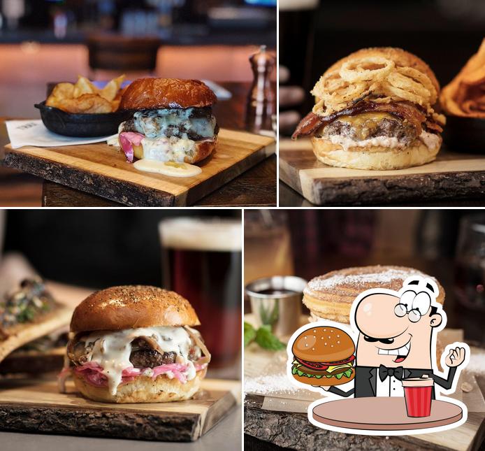 Trax Burgers and Bar in Minneapolis - Restaurant menu and reviews