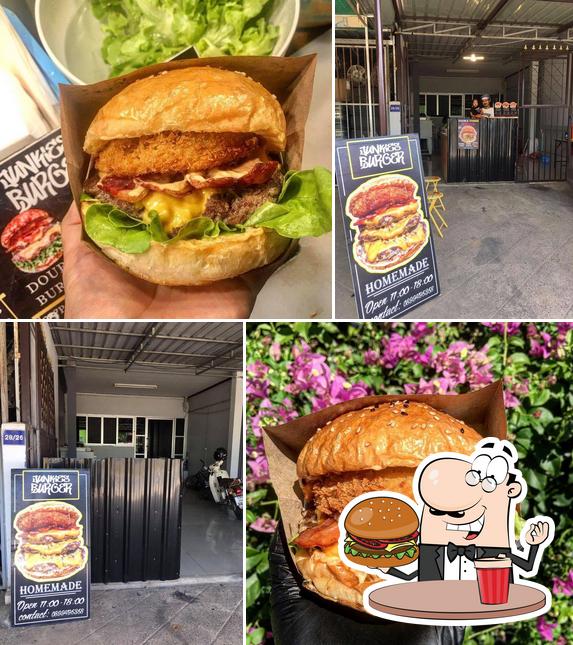 Junkies Burger restaurant, Chaniang - Restaurant reviews