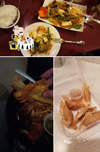 Thai Roses in Portland - Restaurant menu and reviews
