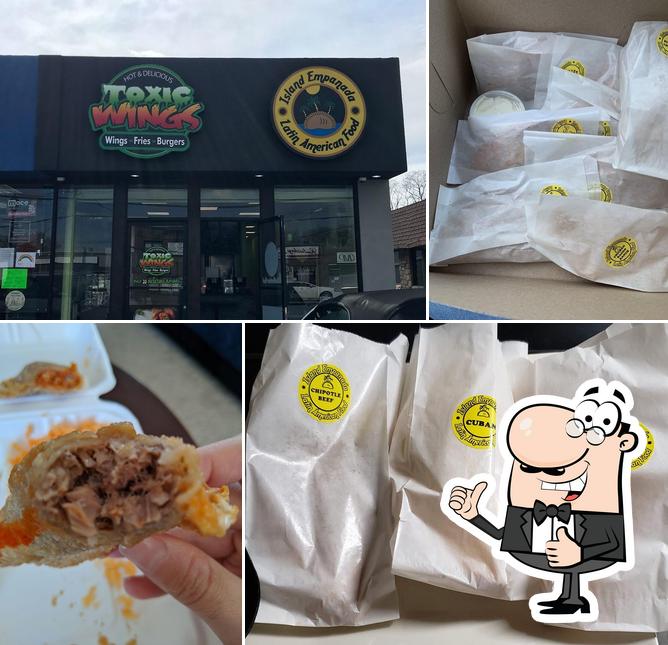 Island Empanada & Toxic Wings in Deer Park - Restaurant menu and reviews