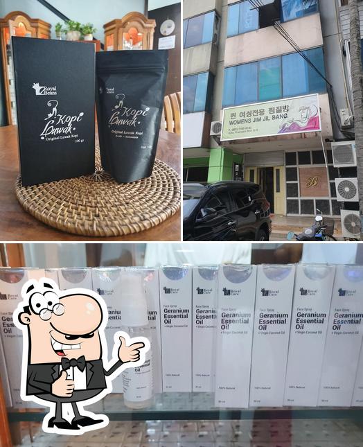 Royal beans, Tangerang - Restaurant reviews