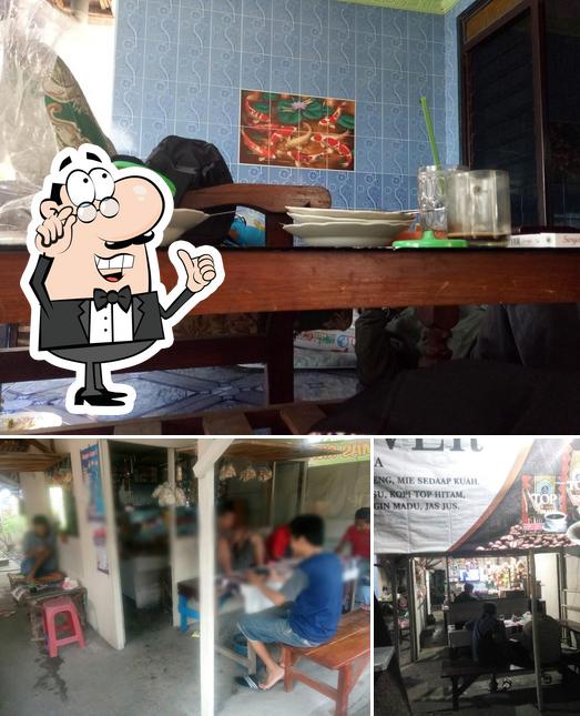 Warkop Rizal Dan Warung Blower cafe, Junwangi - Restaurant reviews