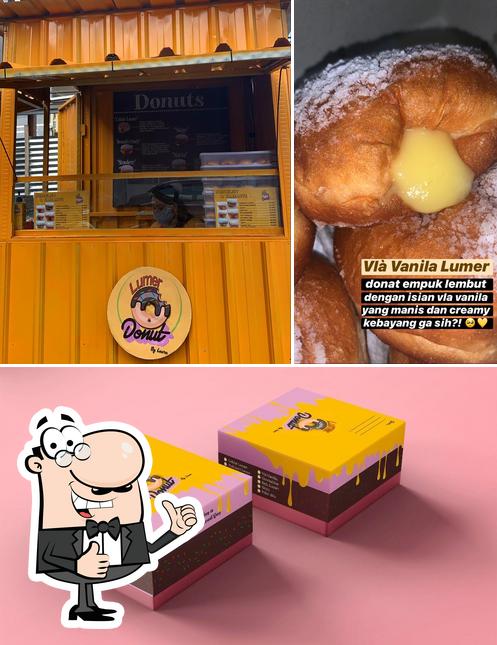 Donat Lumer Laura, Manado - Opiniones del restaurante