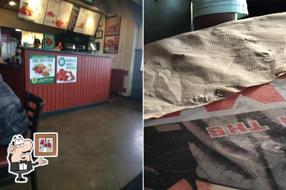 Wingstop, 419 E Pioneer Pkwy in Grand Prairie - Restaurant menu and reviews