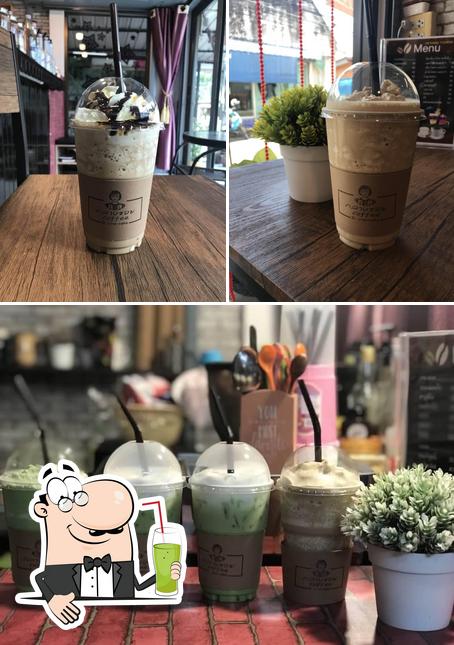 กลางซอย Coffee cafe, Rayong