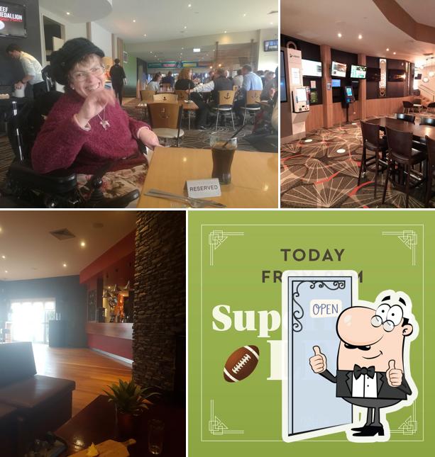 Vale Hotel, Mulgrave - Restaurant menu, prices and reviews