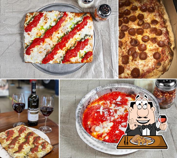 Geno D's Pizza in Charlotte - Restaurant menu and reviews