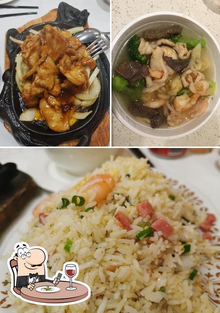 Moon Palace Chinese Restaurant in Caringbah - Restaurant menu and reviews