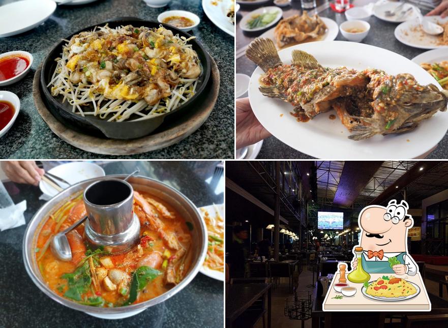 Moom Aroi Na Kluea, Pattaya - Restaurant menu, prices and reviews