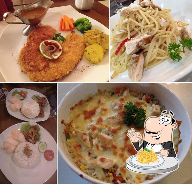 Ala Carte Darnia cafe, Medan - Restaurant reviews
