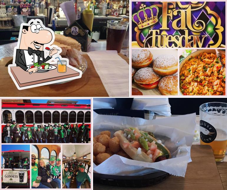 Rabbits Bar in Chicago - Restaurant menu and reviews