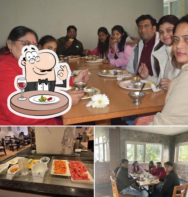The Secret Flavour Restaurant, Dhanbad - Restaurant reviews