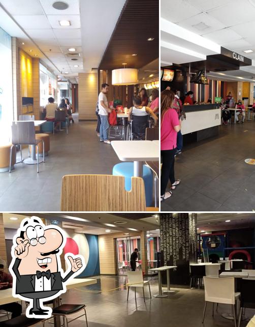 McDonald's restaurant, Las Pinas, Real Street - Restaurant reviews