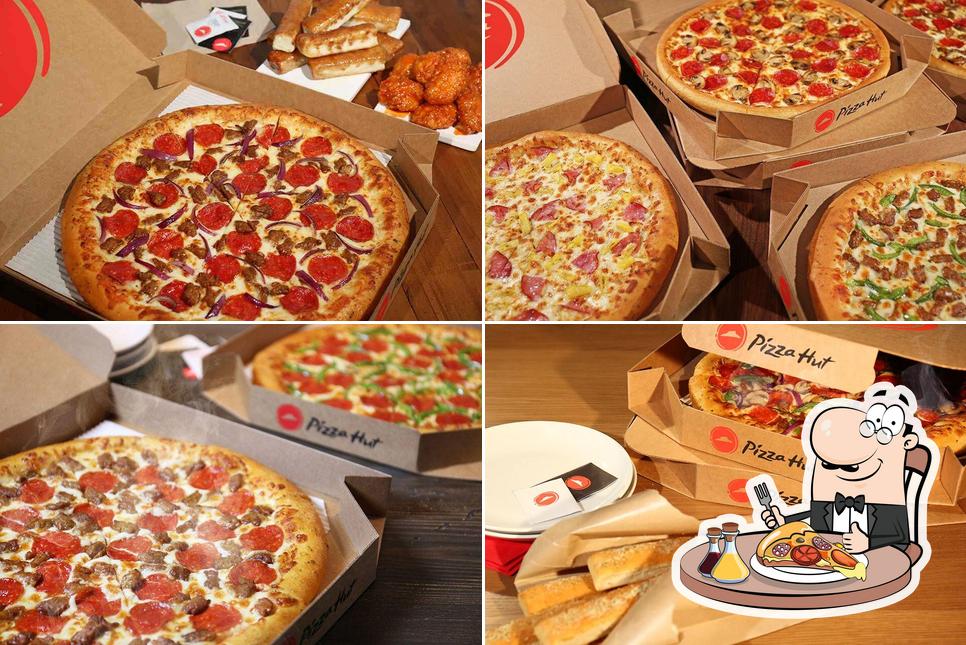 Pizza Hut, 1242 Main St Suite 114 in Hamilton - Restaurant menu and reviews