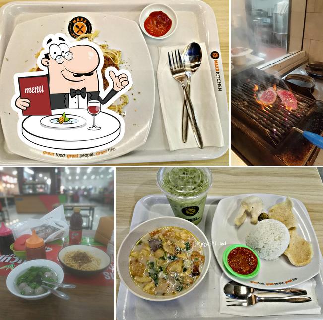 Kitchen Foodcourt restaurant, Palembang - Restaurant reviews