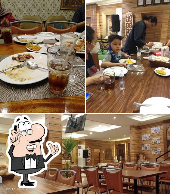 Restaurante Resto Yougwa Danau Sentani, Central Jakarta - Opiniones del ...