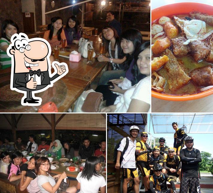uncle Wong 'kopitiam' cafeteria, Bogor