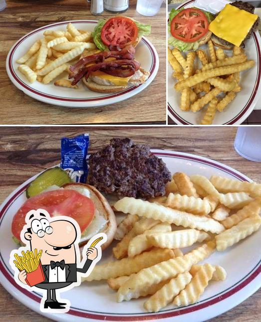 Roxy's Diner, 448 S State St in Lyons - Restaurant menu and reviews