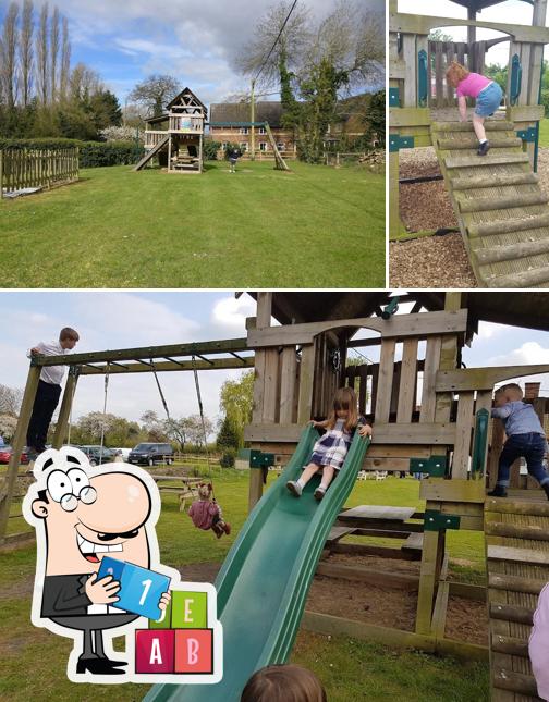 The Fox & Hounds Great Moulton, Frith Way in Long Stratton - Restaurant ...