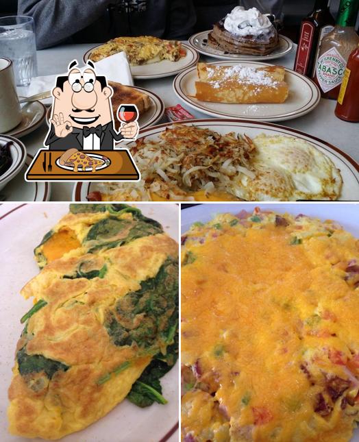 Golden Nugget Pancake House, Chicago, Damen - Restaurant menu, prices ...