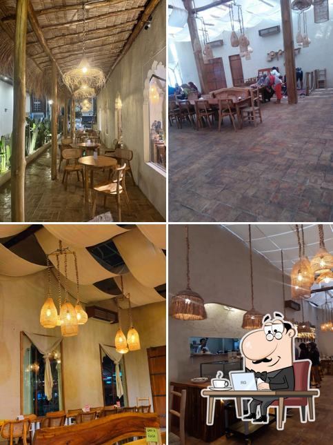 HALAL BOSS maspion square restaurant, Surabaya - Restaurant reviews