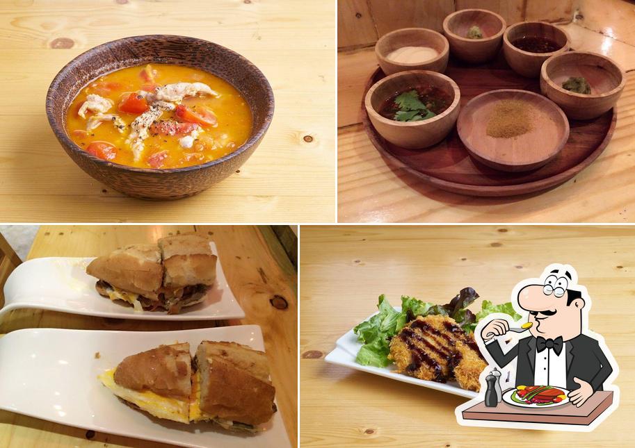 CMC Chicken Masters Cafr restaurant, Bangkok - Restaurant reviews