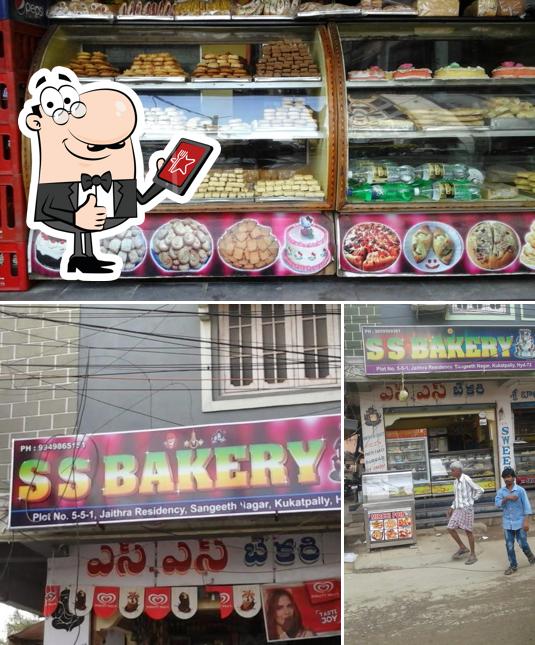Saroj Sweets, Hyderabad, BJP Office Rd - Restaurant reviews