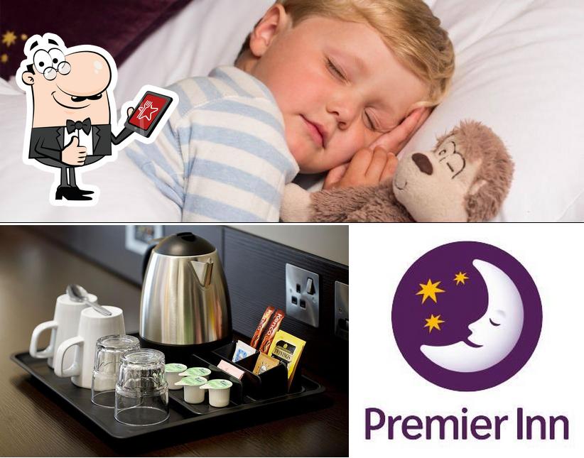 Premier Inn London Greenford hotel, Greenford - Restaurant menu, prices ...