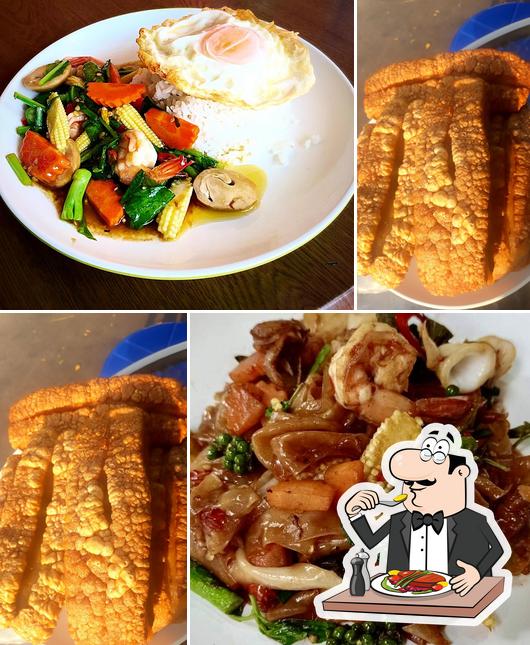 Krua Tung Thong Thai, Bangkok - Menú del restaurante, precios y reseñas