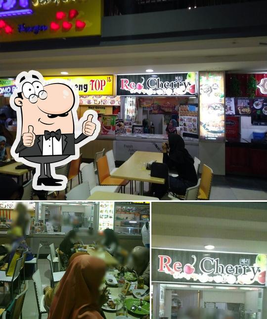 Red Cherry restaurant, Malang