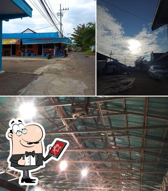 Bluecorner cafe, Jember - Restaurant reviews