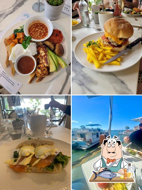 Spinnaker Sound Cafe, Sandstone Point - Restaurant menu, prices and reviews