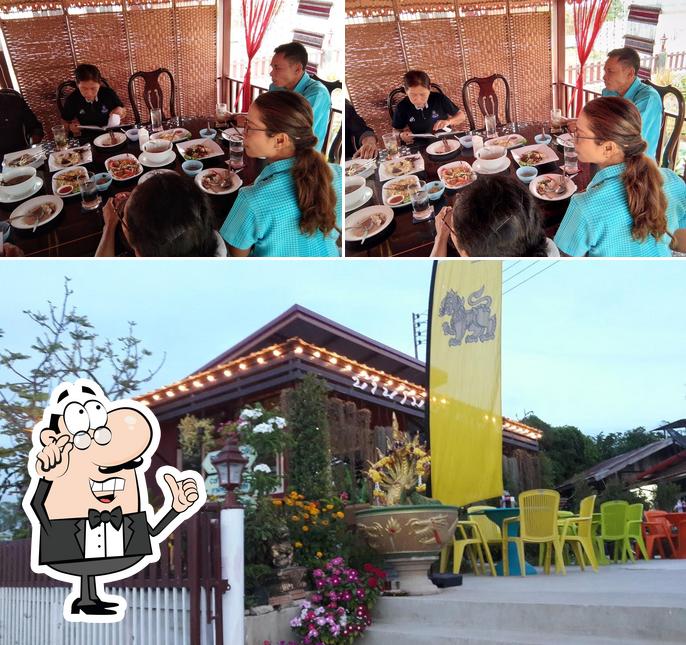 Baan Rim Naam Cafe, Nong Pai Lom, PQHR+2CF Unnamed Road - Restaurant ...