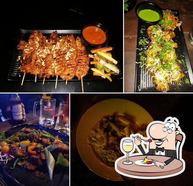 Backstage Lounge & Bar, Pune, 2nd Floor East Court Phoenix Mall ...