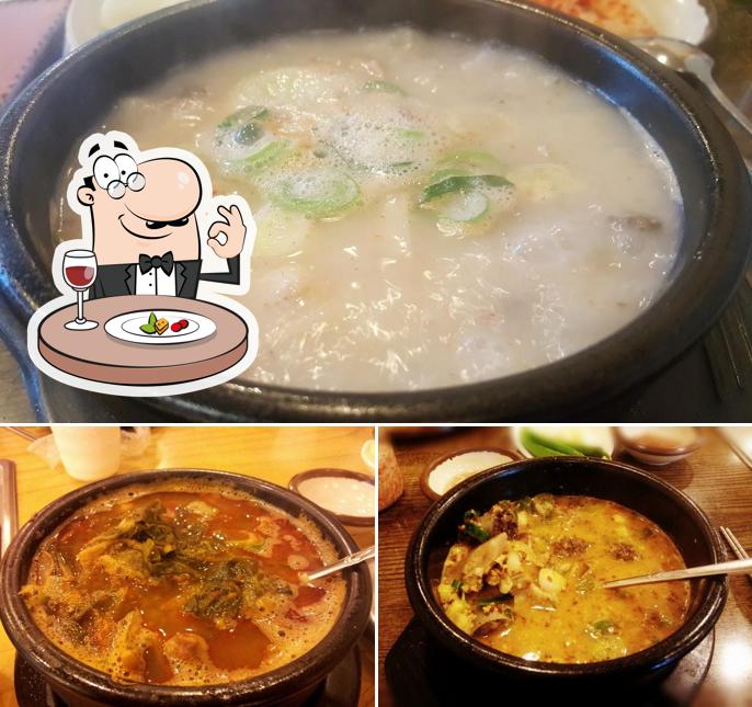 한국순대국 24시 restaurant, Suwon-si, 52 Maetan-ro 108beon-gil - Restaurant ...