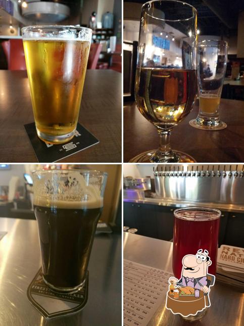 Thirsty Hop in Kirkland - Restaurant menu and reviews