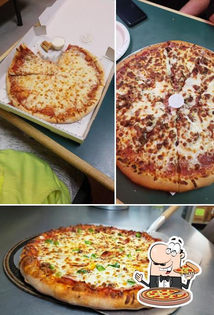 Faro's Pizza, Grand Rapids - Restaurant menu, prices and reviews